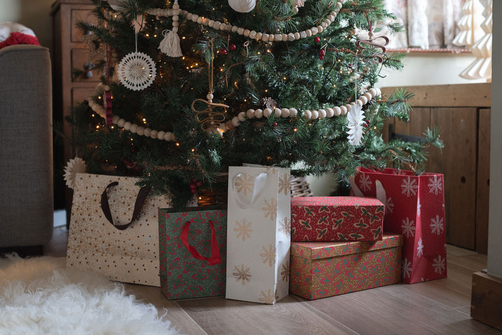 Gift Bags & Boxes – Arthur Cameron