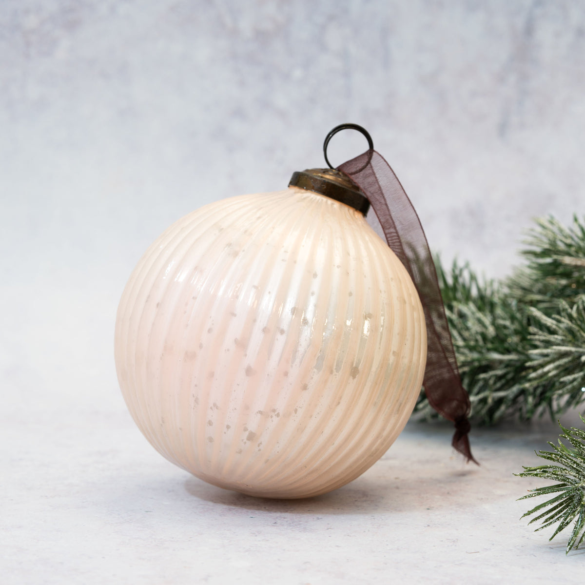 4" Alba Glass Ribbed Ball Decoration – Arthur Cameron