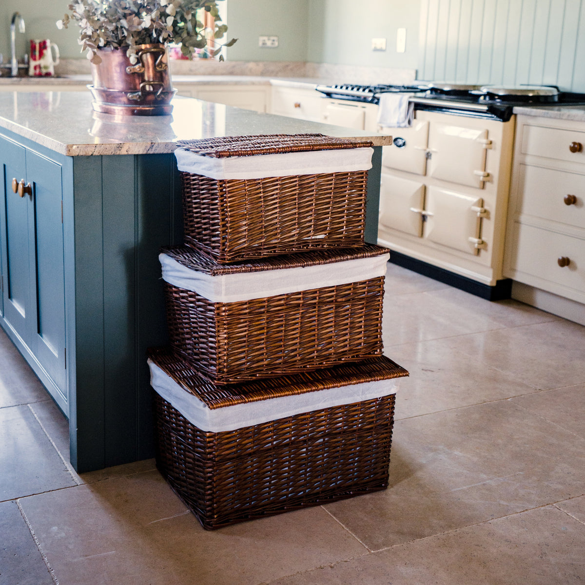 Distilled Brown Lined Wicker Storage Basket – Arthur Cameron