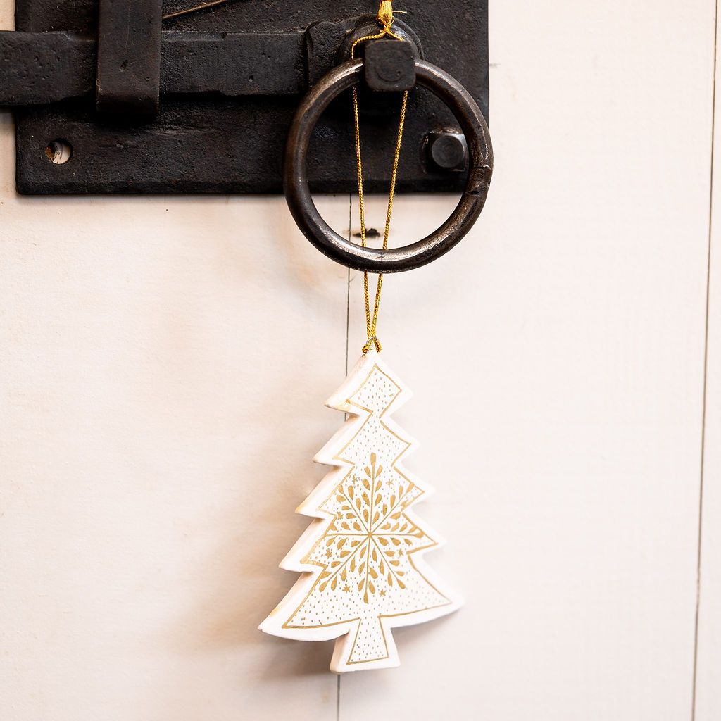 White Snowflake Hanging Christmas Tree – Arthur Cameron